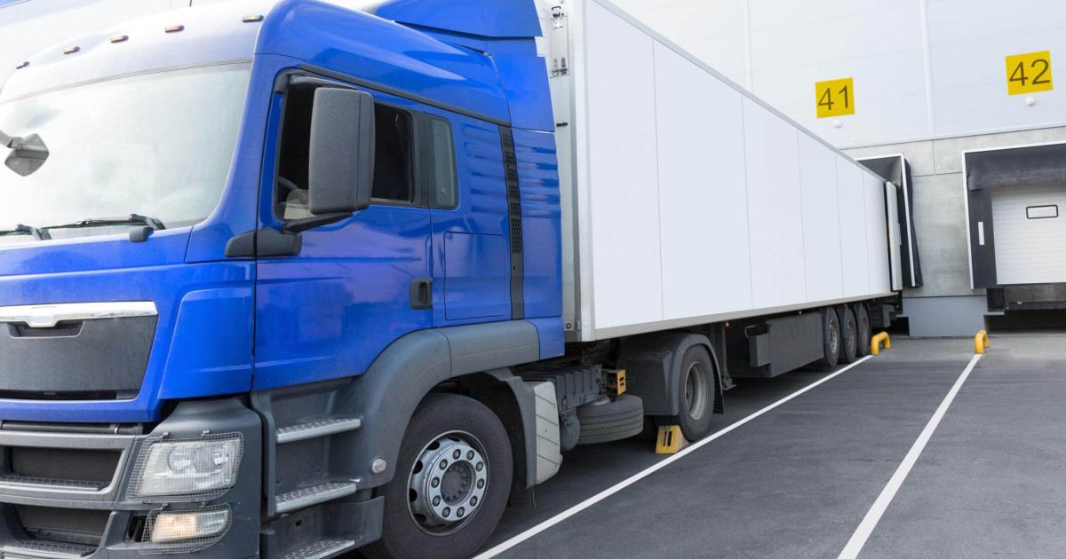 Reducing Peak Demand from Electric Fleets Through Rates and Incentives ...